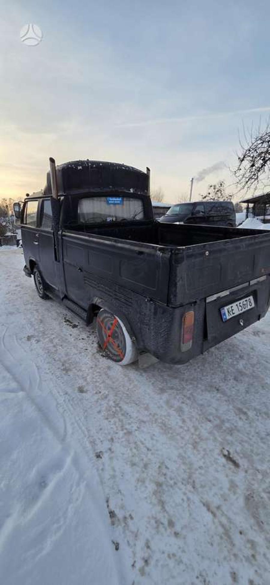 Melns Volkswagen Transporter 1971 Kauņa, ar dzinēja tilpumu 1.60 L un nobraukumu 22 tūkst. km par 5900 €, foto 4 vietnē AUTOMOTO.COM.LV