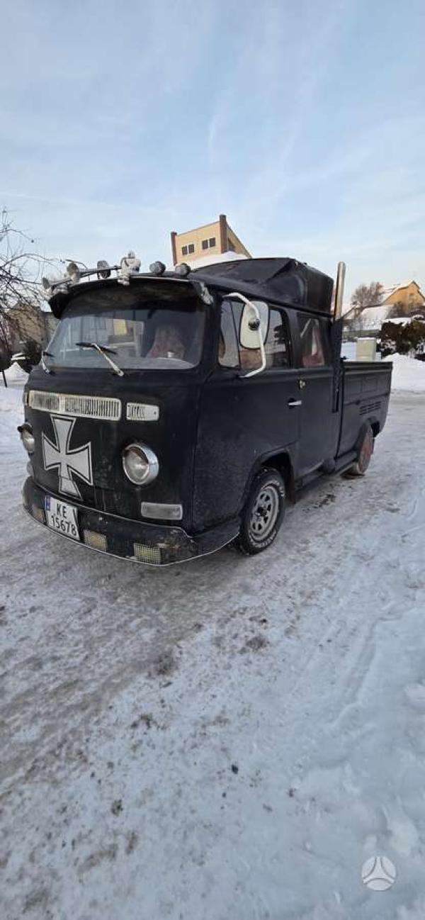 Melns Volkswagen Transporter 1971 Kauņa, ar dzinēja tilpumu 1.60 L un nobraukumu 22 tūkst. km par 5900 €, foto 7 vietnē AUTOMOTO.COM.LV