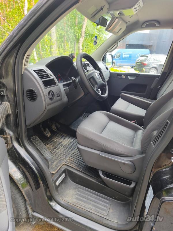 Melns Volkswagen Transporter 2006 Tallina, ar dzinēja tilpumu 2.50 L un nobraukumu 0 tūkst. km par 6500 €, foto 5 vietnē AUTOMOTO.COM.LV