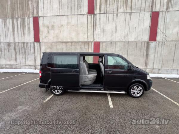 Black Volkswagen Transporter 2009 in Tallinn, with an engine capacity of 2.50 L and mileage of 343 thousand km for 3150 €, photo 8 on AUTOMOTO.COM.LV