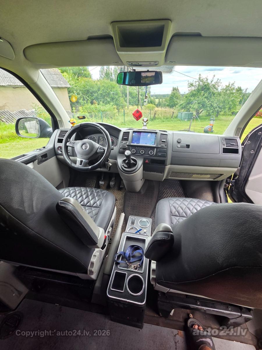 Melns Volkswagen Transporter 2010 Tallina, ar dzinēja tilpumu 2.00 L un nobraukumu 282 tūkst. km par 10500 €, foto 4 vietnē AUTOMOTO.COM.LV
