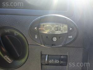 Zils Volkswagen Transporter 2010 Cēsis, ar dzinēja tilpumu 2.00 L un nobraukumu 285 tūkst. km par 9500 €, foto 13 vietnē AUTOMOTO.COM.LV