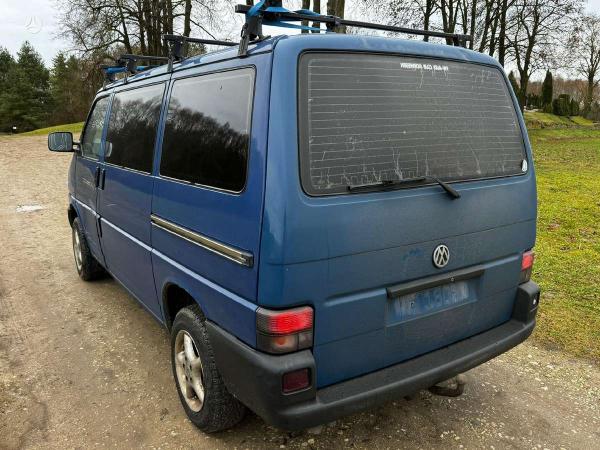 Zils Volkswagen Transporter 2002 Panevēža, ar dzinēja tilpumu 2.50 L un nobraukumu 340 tūkst. km par 4200 €, foto 4 vietnē AUTOMOTO.COM.LV