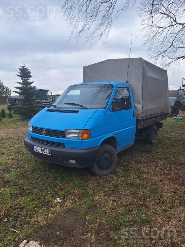 Zils Volkswagen Transporter 2002 Madona, ar dzinēja tilpumu 2.50 L un nobraukumu 716 tūkst. km par 1600 €, foto 1 vietnē AUTOMOTO.COM.LV