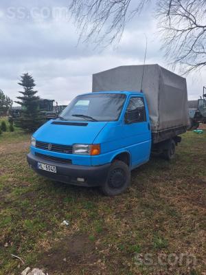 Zils Volkswagen Transporter 2002 Madona, ar dzinēja tilpumu 2.50 L un nobraukumu 716 tūkst. km par 1600 €, foto 1 vietnē AUTOMOTO.COM.LV