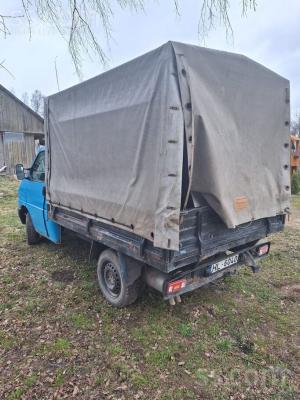 Zils Volkswagen Transporter 2002 Madona, ar dzinēja tilpumu 2.50 L un nobraukumu 716 tūkst. km par 1600 €, foto 3 vietnē AUTOMOTO.COM.LV