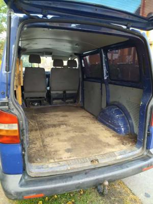 Zils Volkswagen Transporter 2003 Panevēža, ar dzinēja tilpumu 0.00 L un nobraukumu 405 tūkst. km par 2500 €, foto 7 vietnē AUTOMOTO.COM.LV