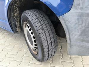 Zils Volkswagen Transporter 2003 Viļņa, ar dzinēja tilpumu 1.90 L un nobraukumu 332 tūkst. km par 4950 €, foto 6 vietnē AUTOMOTO.COM.LV