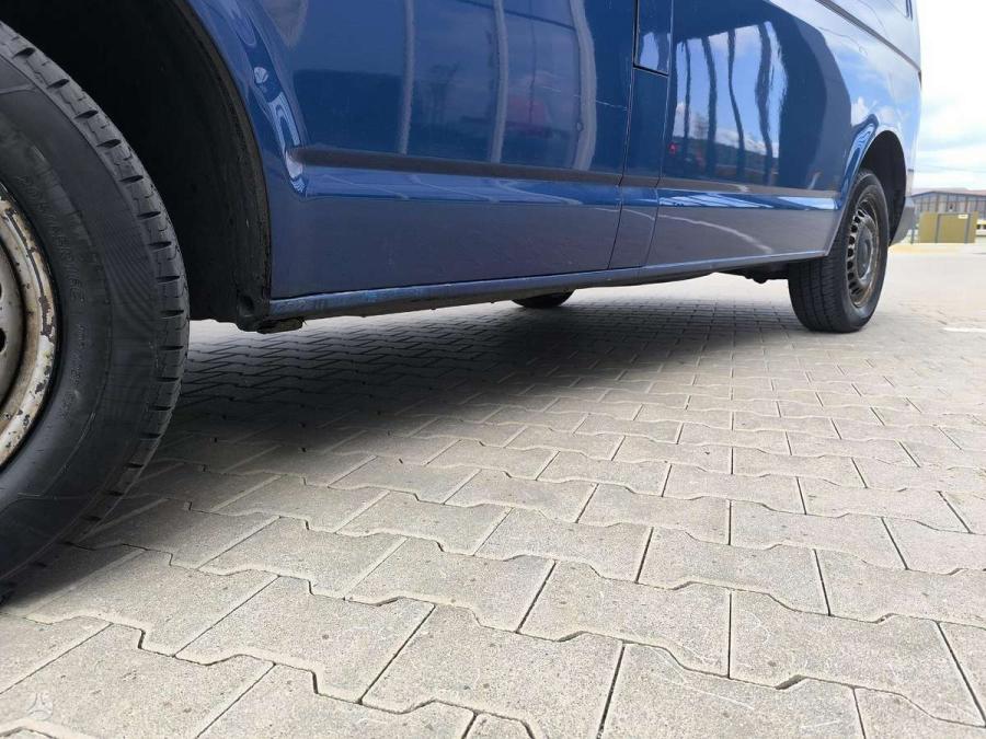 Zils Volkswagen Transporter 2003 Viļņa, ar dzinēja tilpumu 1.90 L un nobraukumu 332 tūkst. km par 4950 €, foto 9 vietnē AUTOMOTO.COM.LV