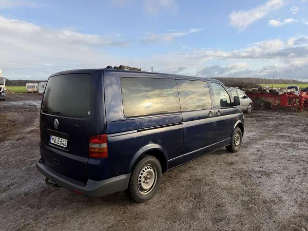 Blue Volkswagen Transporter 2006 in Siauliai, with an engine capacity of 2.46 L and mileage of 400 thousand km for 5500 €, photo 4 on AUTOMOTO.COM.LV