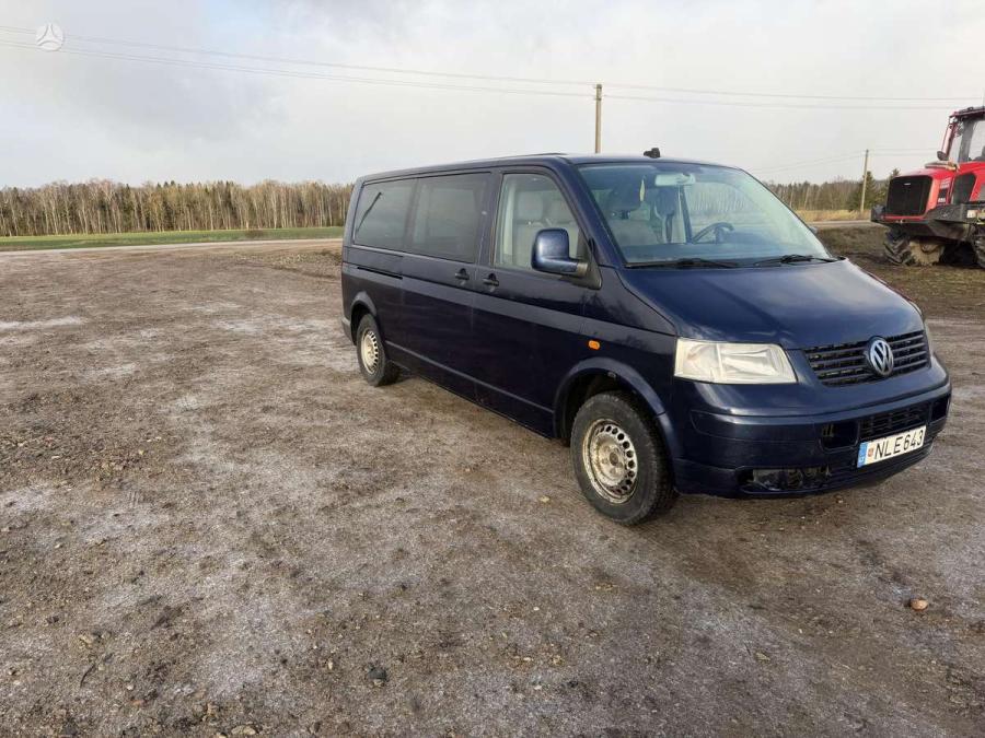 Blue Volkswagen Transporter 2006 in Siauliai, with an engine capacity of 2.46 L and mileage of 400 thousand km for 5500 €, photo 7 on AUTOMOTO.COM.LV