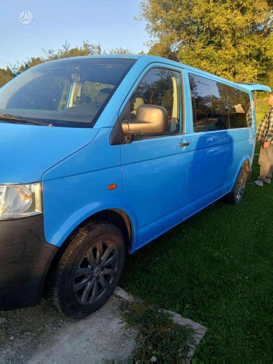Blue Volkswagen Transporter 2006 in Vilnius, with an engine capacity of 1.90 L and mileage of 332 thousand km for 6850 €, photo 1 on AUTOMOTO.COM.LV