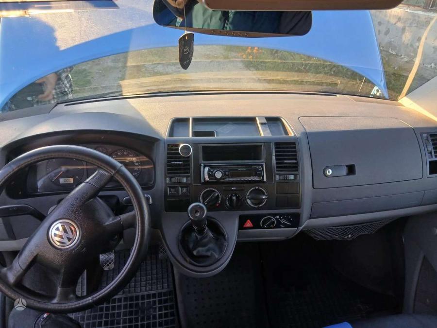 Blue Volkswagen Transporter 2006 in Vilnius, with an engine capacity of 1.90 L and mileage of 332 thousand km for 6850 €, photo 6 on AUTOMOTO.COM.LV