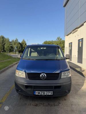 Blue Volkswagen Transporter 2006 in Vilnius, with an engine capacity of 2.50 L and mileage of 580 thousand km for 3000 €, photo 3 on AUTOMOTO.COM.LV