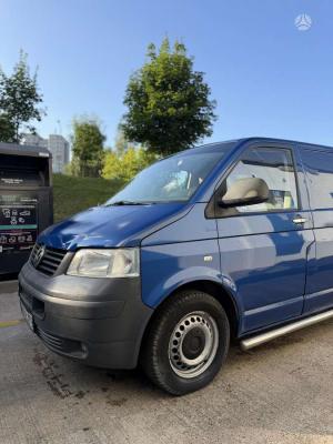 Blue Volkswagen Transporter 2006 in Vilnius, with an engine capacity of 2.50 L and mileage of 580 thousand km for 3000 €, photo 6 on AUTOMOTO.COM.LV