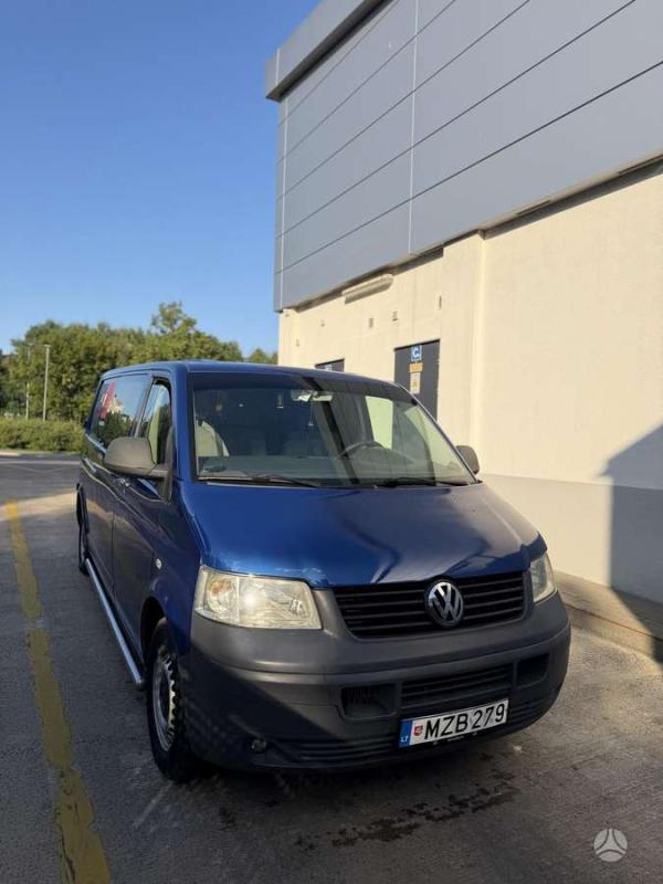 Blue Volkswagen Transporter 2006 in Vilnius, with an engine capacity of 2.50 L and mileage of 580 thousand km for 3000 €, photo 7 on AUTOMOTO.COM.LV