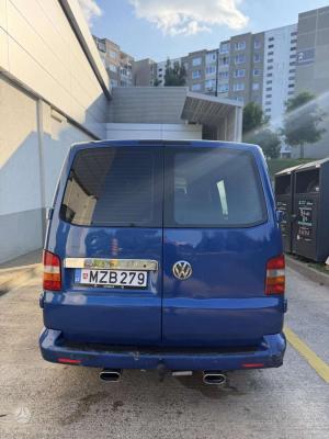 Blue Volkswagen Transporter 2006 in Vilnius, with an engine capacity of 2.50 L and mileage of 580 thousand km for 3000 €, photo 12 on AUTOMOTO.COM.LV