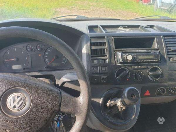 Zils Volkswagen Transporter 2007 Viļņa, ar dzinēja tilpumu 1.90 L un nobraukumu 569 tūkst. km par 450 €, foto 7 vietnē AUTOMOTO.COM.LV