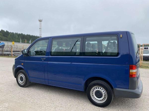 Zils Volkswagen Transporter 2007 Viļņa, ar dzinēja tilpumu 1.90 L un nobraukumu 138 tūkst. km par 7950 €, foto 2 vietnē AUTOMOTO.COM.LV
