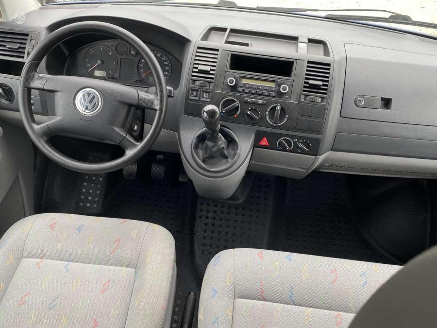 Blue Volkswagen Transporter 2007 in Vilnius, with an engine capacity of 1.90 L and mileage of 138 thousand km for 7950 €, photo 11 on AUTOMOTO.COM.LV