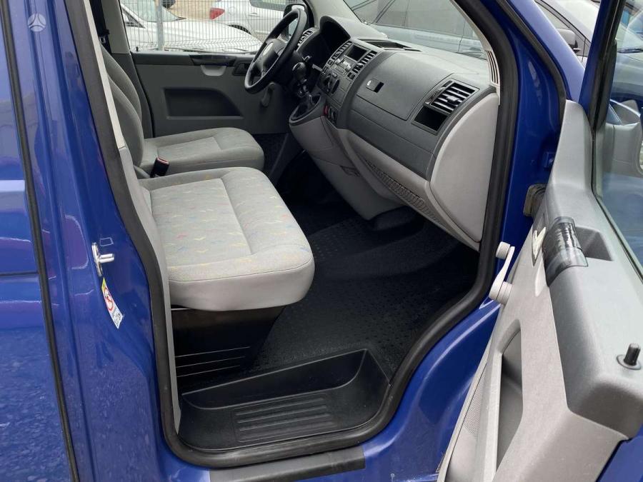 Blue Volkswagen Transporter 2007 in Vilnius, with an engine capacity of 1.90 L and mileage of 138 thousand km for 7950 €, photo 15 on AUTOMOTO.COM.LV