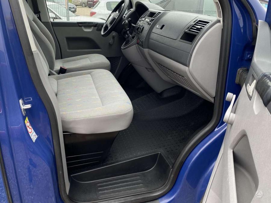 Blue Volkswagen Transporter 2007 in Vilnius, with an engine capacity of 1.90 L and mileage of 138 thousand km for 7950 €, photo 16 on AUTOMOTO.COM.LV