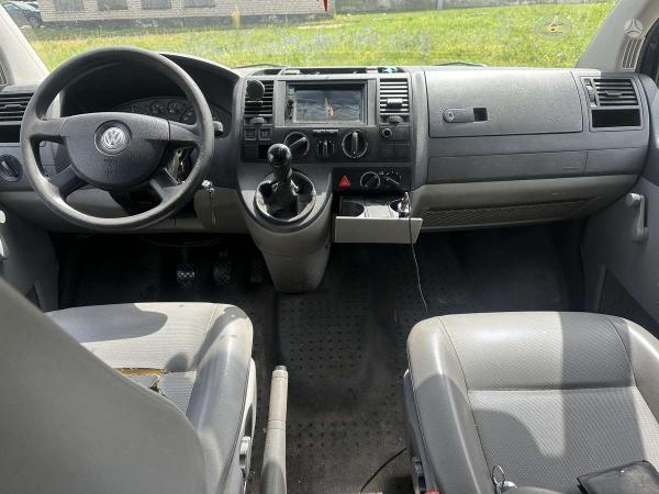 Blue Volkswagen Transporter 2008 in Kaunas, with an engine capacity of 2.50 L and mileage of 336 thousand km for 3850 €, photo 1 on AUTOMOTO.COM.LV