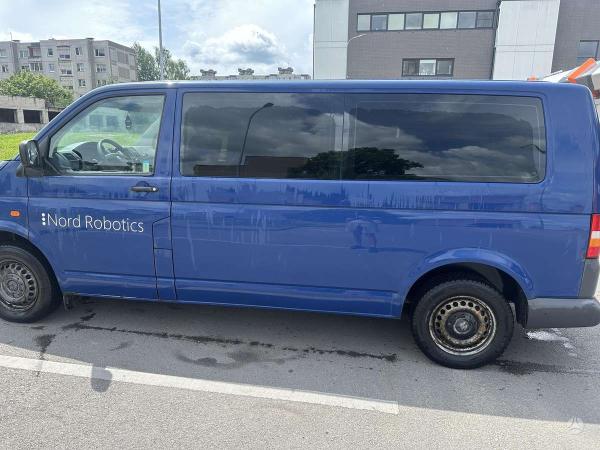 Blue Volkswagen Transporter 2008 in Kaunas, with an engine capacity of 2.50 L and mileage of 336 thousand km for 3850 €, photo 4 on AUTOMOTO.COM.LV