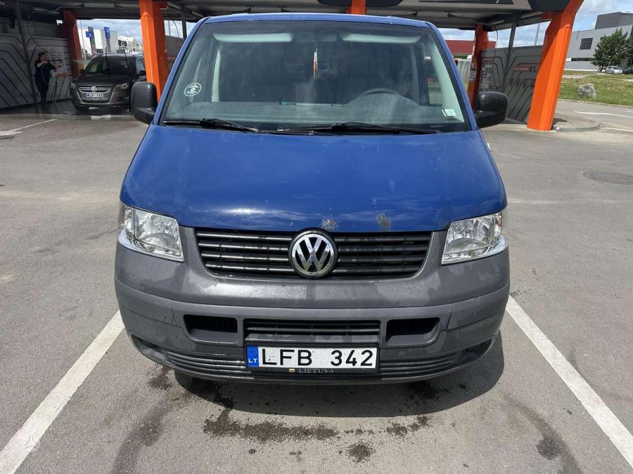 Blue Volkswagen Transporter 2008 in Kaunas, with an engine capacity of 2.50 L and mileage of 336 thousand km for 3850 €, photo 8 on AUTOMOTO.COM.LV