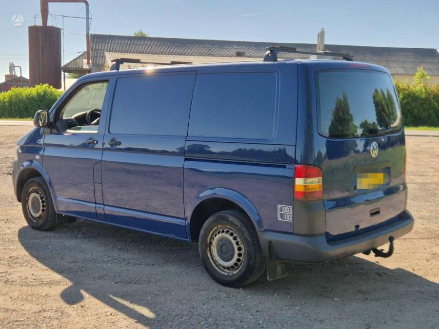 Zils Volkswagen Transporter 2010 Tauragė, ar dzinēja tilpumu 2.00 L un nobraukumu 254 tūkst. km par 4400 €, foto 3 vietnē AUTOMOTO.COM.LV