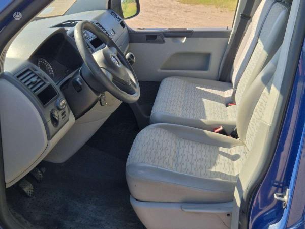 Blue Volkswagen Transporter 2010 in Taurage, with an engine capacity of 2.00 L and mileage of 254 thousand km for 4400 €, photo 7 on AUTOMOTO.COM.LV