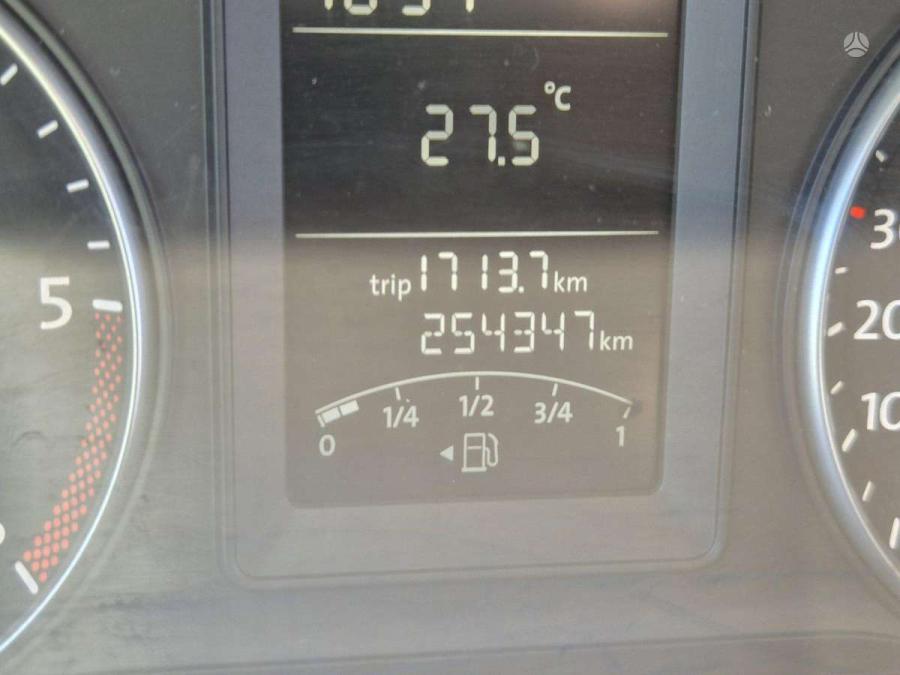 Zils Volkswagen Transporter 2010 Tauragė, ar dzinēja tilpumu 2.00 L un nobraukumu 254 tūkst. km par 4400 €, foto 13 vietnē AUTOMOTO.COM.LV