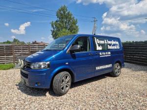 Blue Volkswagen Transporter 2010 in Vilnius, with an engine capacity of 2.00 L and mileage of 258 thousand km for 4650 €, photo  on AUTOMOTO.COM.LV