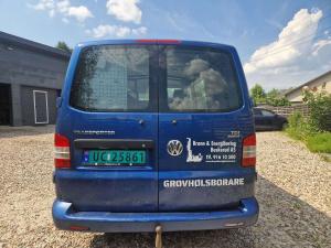 Blue Volkswagen Transporter 2010 in Vilnius, with an engine capacity of 2.00 L and mileage of 258 thousand km for 4650 €, photo 6 on AUTOMOTO.COM.LV