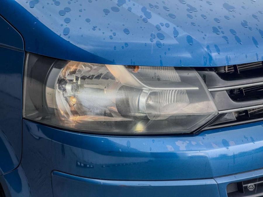 Zils Volkswagen Transporter 2011 Šauļi, ar dzinēja tilpumu 2.00 L un nobraukumu 282 tūkst. km par 8599 €, foto 9 vietnē AUTOMOTO.COM.LV