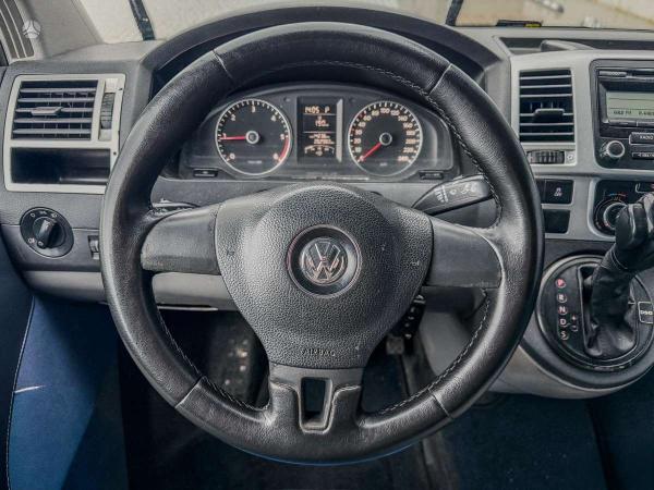 Zils Volkswagen Transporter 2011 Šauļi, ar dzinēja tilpumu 2.00 L un nobraukumu 282 tūkst. km par 8599 €, foto 9 vietnē AUTOMOTO.COM.LV