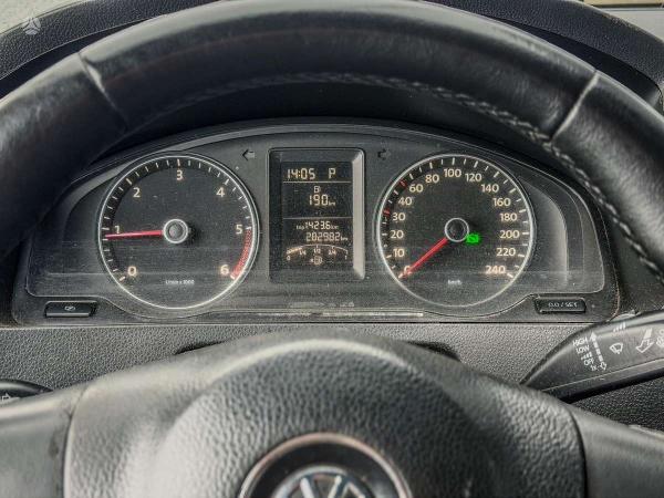 Zils Volkswagen Transporter 2011 Šauļi, ar dzinēja tilpumu 2.00 L un nobraukumu 282 tūkst. km par 8599 €, foto 10 vietnē AUTOMOTO.COM.LV
