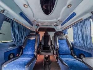 Zils Volkswagen Transporter 2011 Šauļi, ar dzinēja tilpumu 2.00 L un nobraukumu 282 tūkst. km par 8599 €, foto 27 vietnē AUTOMOTO.COM.LV