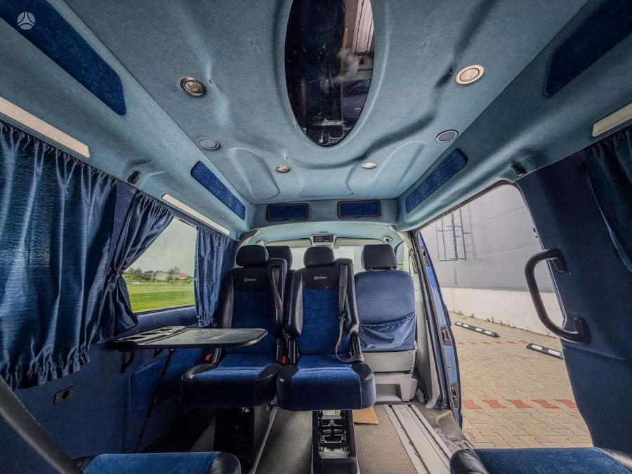 Zils Volkswagen Transporter 2011 Šauļi, ar dzinēja tilpumu 2.00 L un nobraukumu 282 tūkst. km par 8599 €, foto 28 vietnē AUTOMOTO.COM.LV