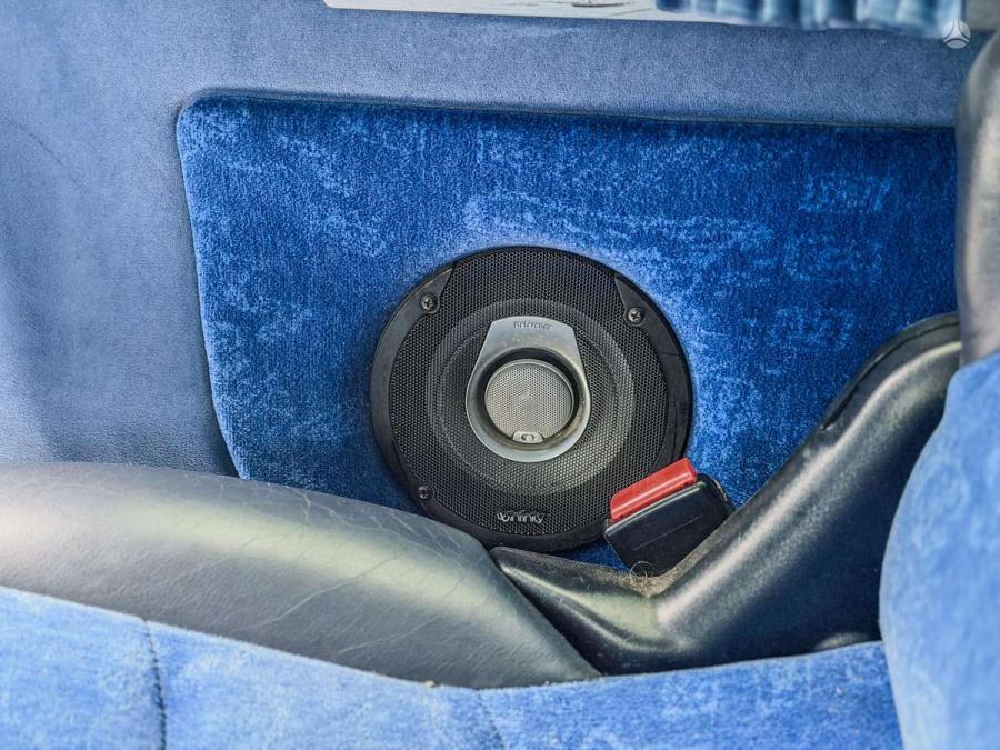 Zils Volkswagen Transporter 2011 Šauļi, ar dzinēja tilpumu 2.00 L un nobraukumu 282 tūkst. km par 8599 €, foto 30 vietnē AUTOMOTO.COM.LV