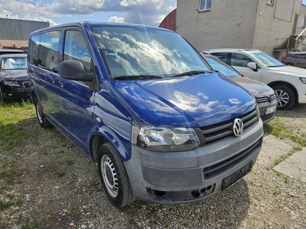 Blue Volkswagen Transporter 2011 in Siauliai, with an engine capacity of 2.00 L and mileage of 268 thousand km for 7900 €, photo 2 on AUTOMOTO.COM.LV