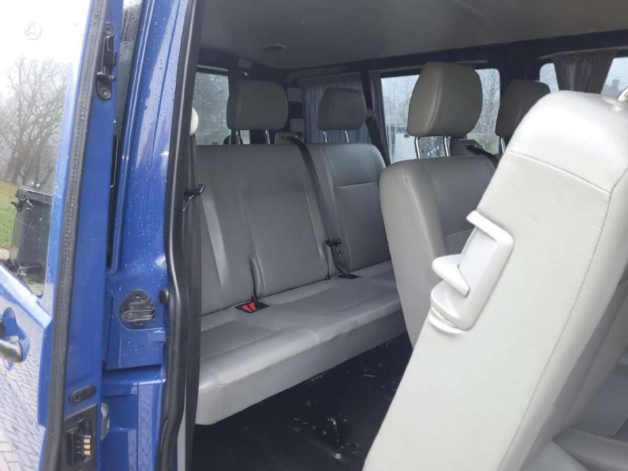 Blue Volkswagen Transporter 2014 in Radviliskis, with an engine capacity of 1.99 L and mileage of 325 thousand km for 10999 €, photo 8 on AUTOMOTO.COM.LV