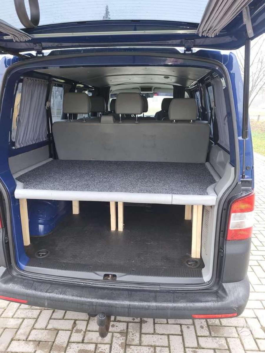 Blue Volkswagen Transporter 2014 in Radviliskis, with an engine capacity of 1.99 L and mileage of 325 thousand km for 10999 €, photo 9 on AUTOMOTO.COM.LV