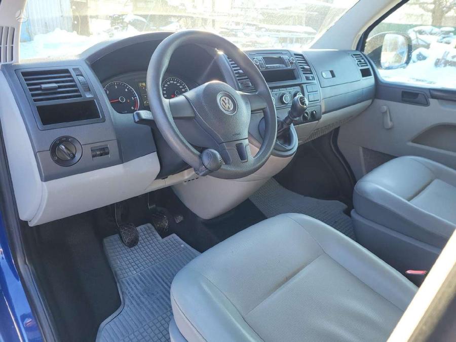 Zils Volkswagen Transporter 2014 Radviliškis, ar dzinēja tilpumu 1.97 L un nobraukumu 325 tūkst. km par 10999 €, foto 6 vietnē AUTOMOTO.COM.LV