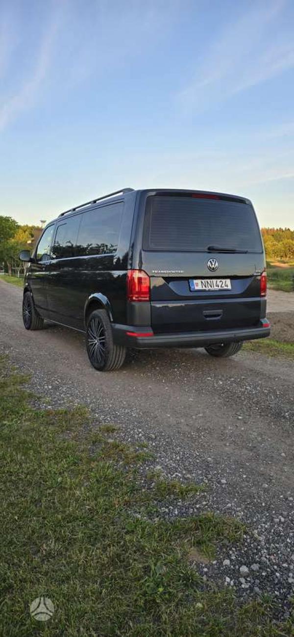 Blue Volkswagen Transporter 2016 in Vilnius, with an engine capacity of 1.97 L and mileage of 246 thousand km for 17500 €, photo 2 on AUTOMOTO.COM.LV