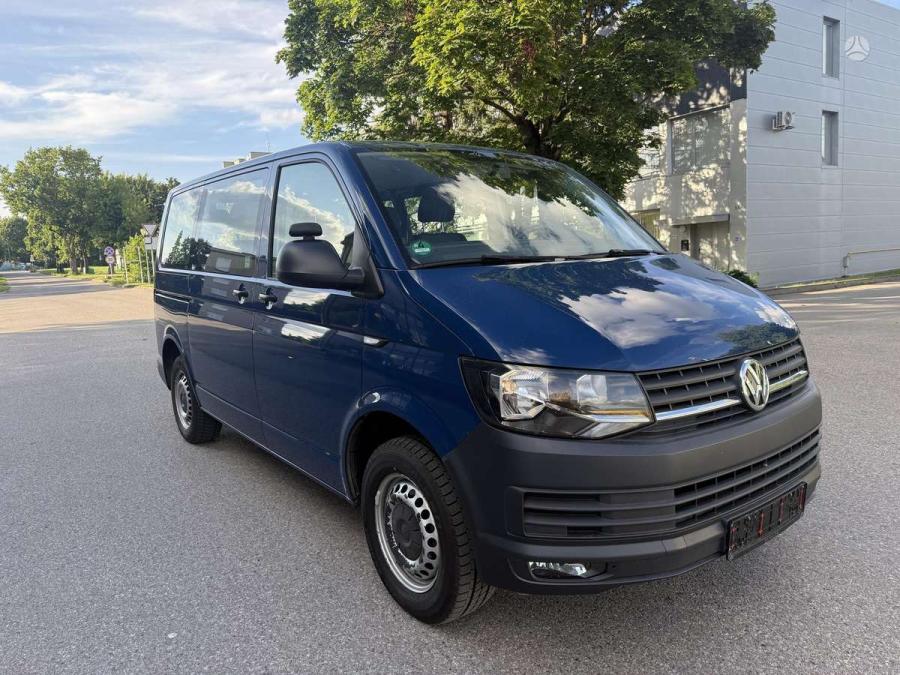 Zils Volkswagen Transporter 2017 Kauņa, ar dzinēja tilpumu 1.97 L un nobraukumu 135 tūkst. km par 17300 €, foto 1 vietnē AUTOMOTO.COM.LV