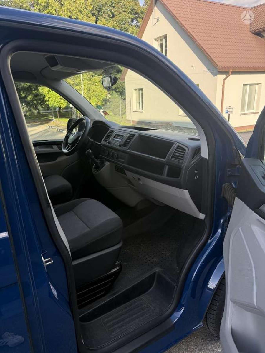 Zils Volkswagen Transporter 2017 Kauņa, ar dzinēja tilpumu 1.97 L un nobraukumu 135 tūkst. km par 17300 €, foto 7 vietnē AUTOMOTO.COM.LV