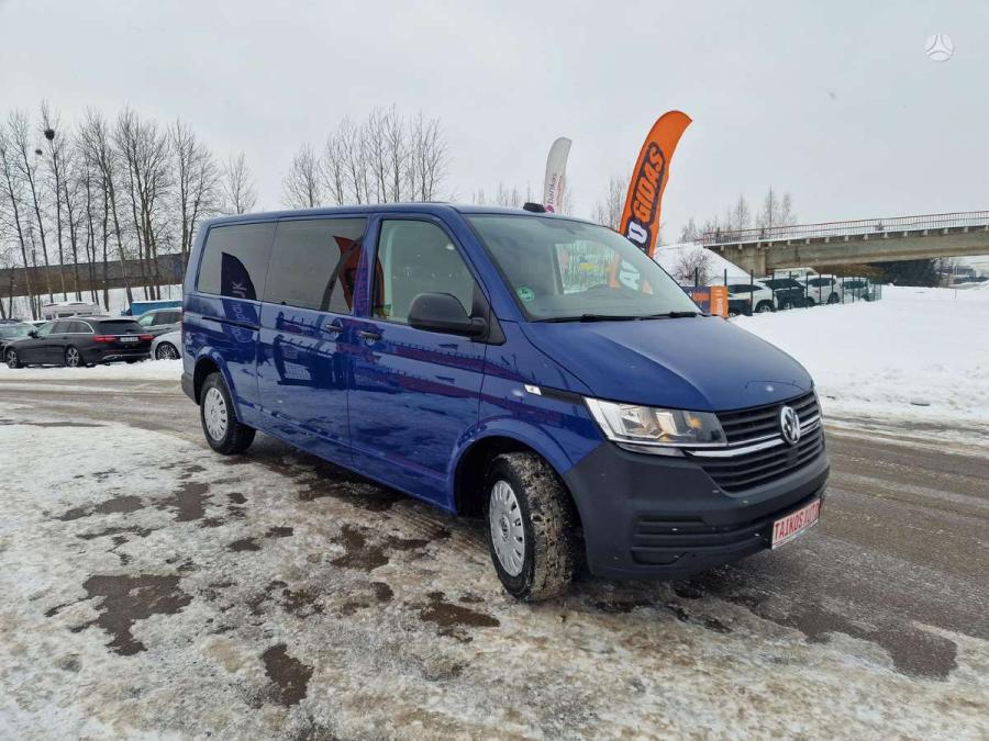 Blue Volkswagen Transporter 2020 in Kaunas, with an engine capacity of 1.97 L and mileage of 185 thousand km for 19490 €, photo 3 on AUTOMOTO.COM.LV