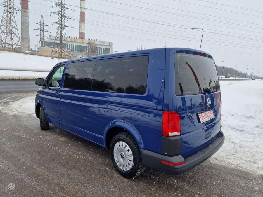 Blue Volkswagen Transporter 2020 in Kaunas, with an engine capacity of 1.97 L and mileage of 185 thousand km for 19490 €, photo 8 on AUTOMOTO.COM.LV