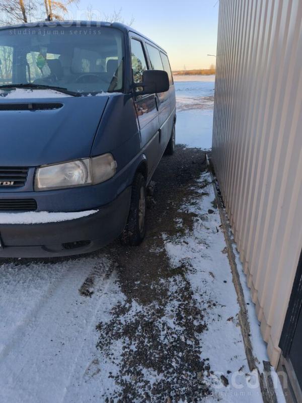 Zils Volkswagen Transporter 1998 Ventspils, ar dzinēja tilpumu 2.50 L un nobraukumu 324 tūkst. km par 2200 €, foto 2 vietnē AUTOMOTO.COM.LV